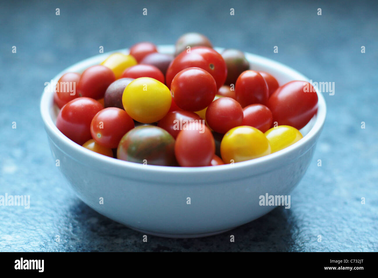 Tomatoes mini hi-res stock photography and images - Alamy