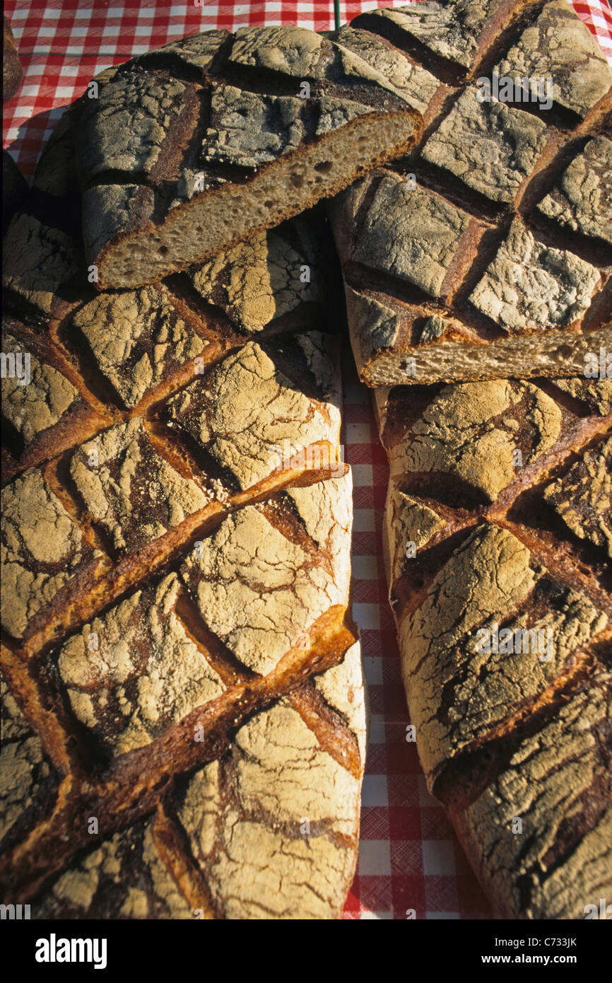 Crusty, fresh bread in a bakers, Paris, France Stock Photo - Alamy