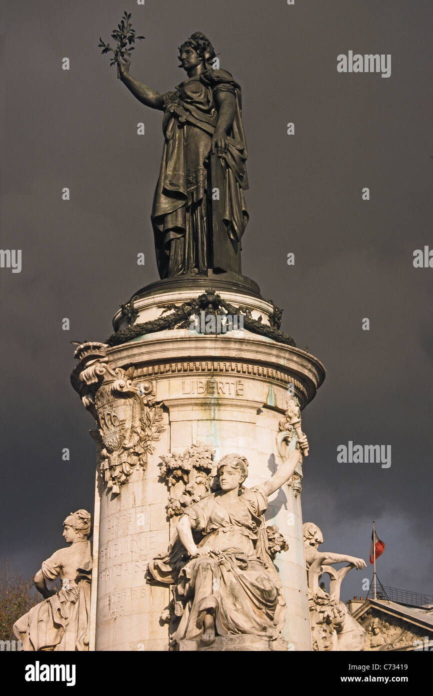 Boulevard de la republique hi-res stock photography and images - Alamy