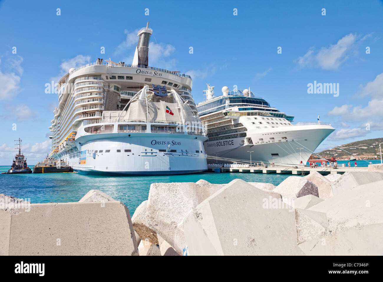 Cruise ships in port of Philipsburg, St. Maarten Stock Photo - Alamy