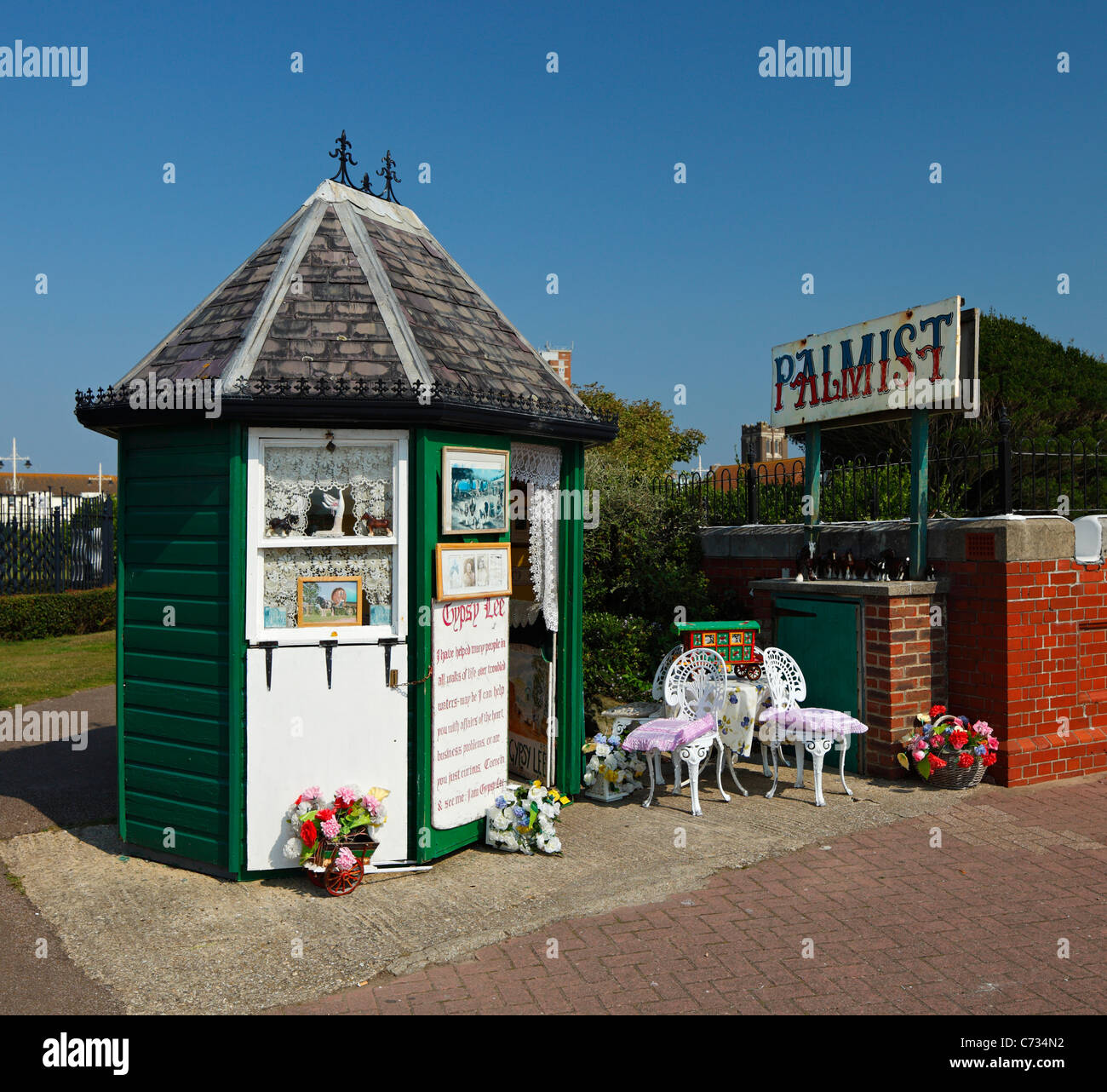 Gypsy Lee Palmist and fortune teller Stock Photo - Alamy
