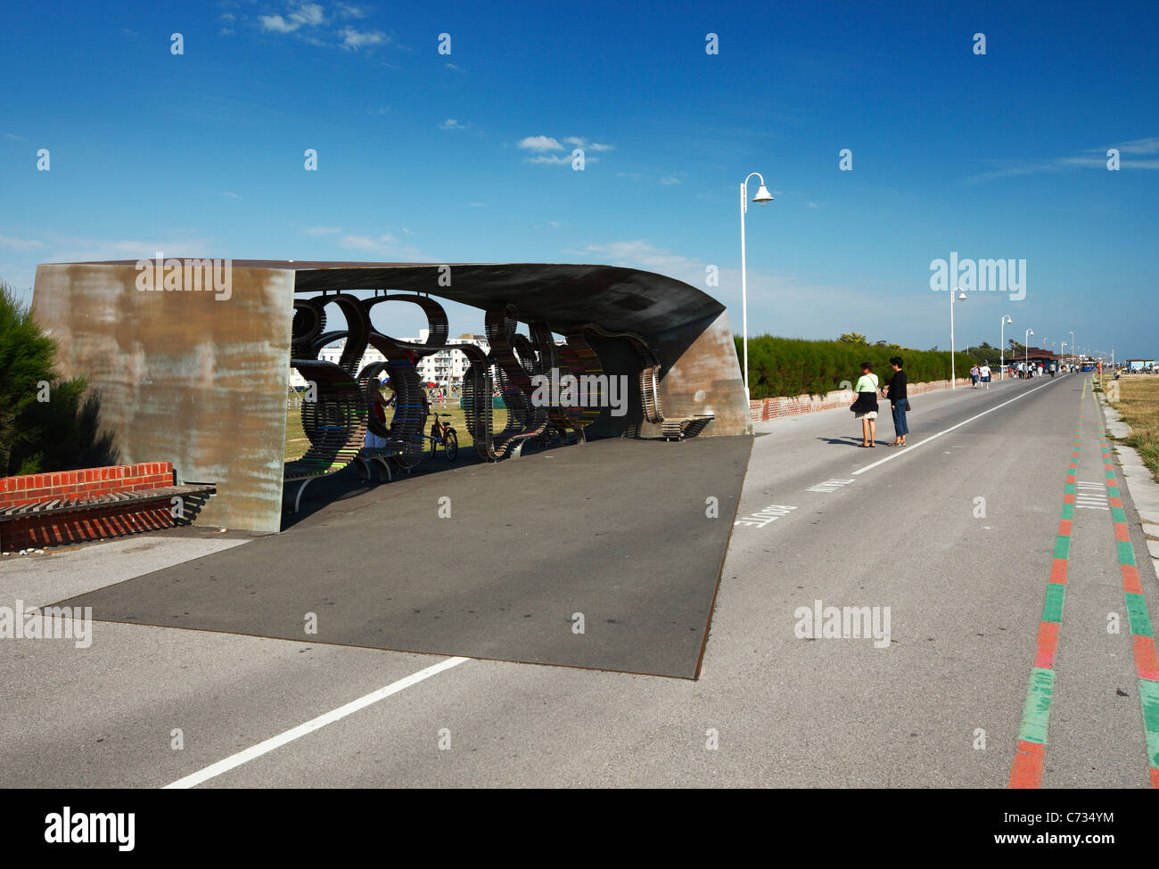 The longest bench hi-res stock photography and images - Alamy