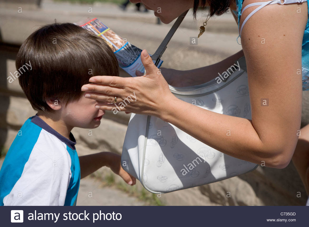 Slapping Child Stock Photos & Slapping Child Stock Images - Alamy