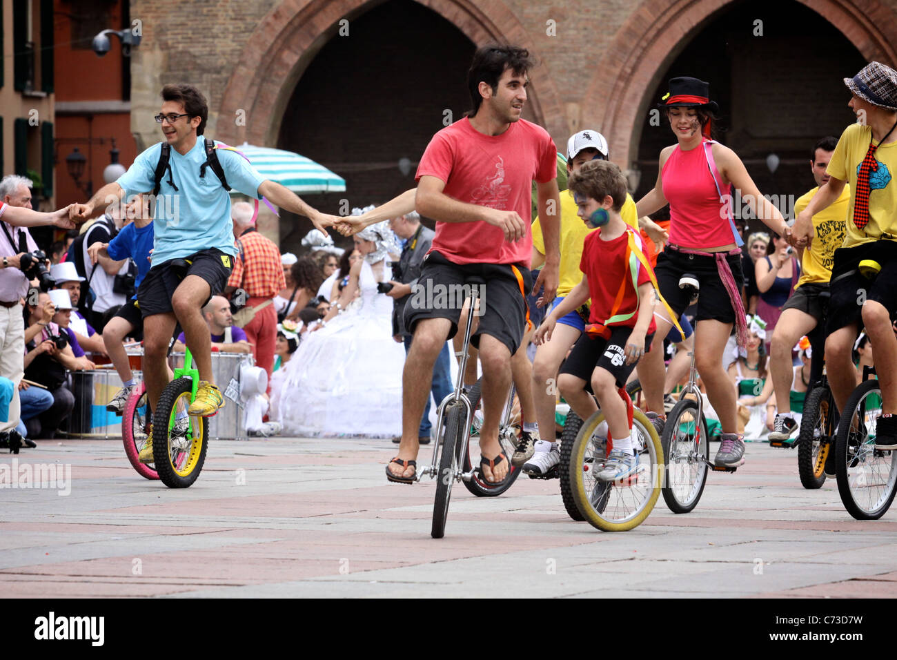Unicycle group hi-res stock photography and images - Alamy