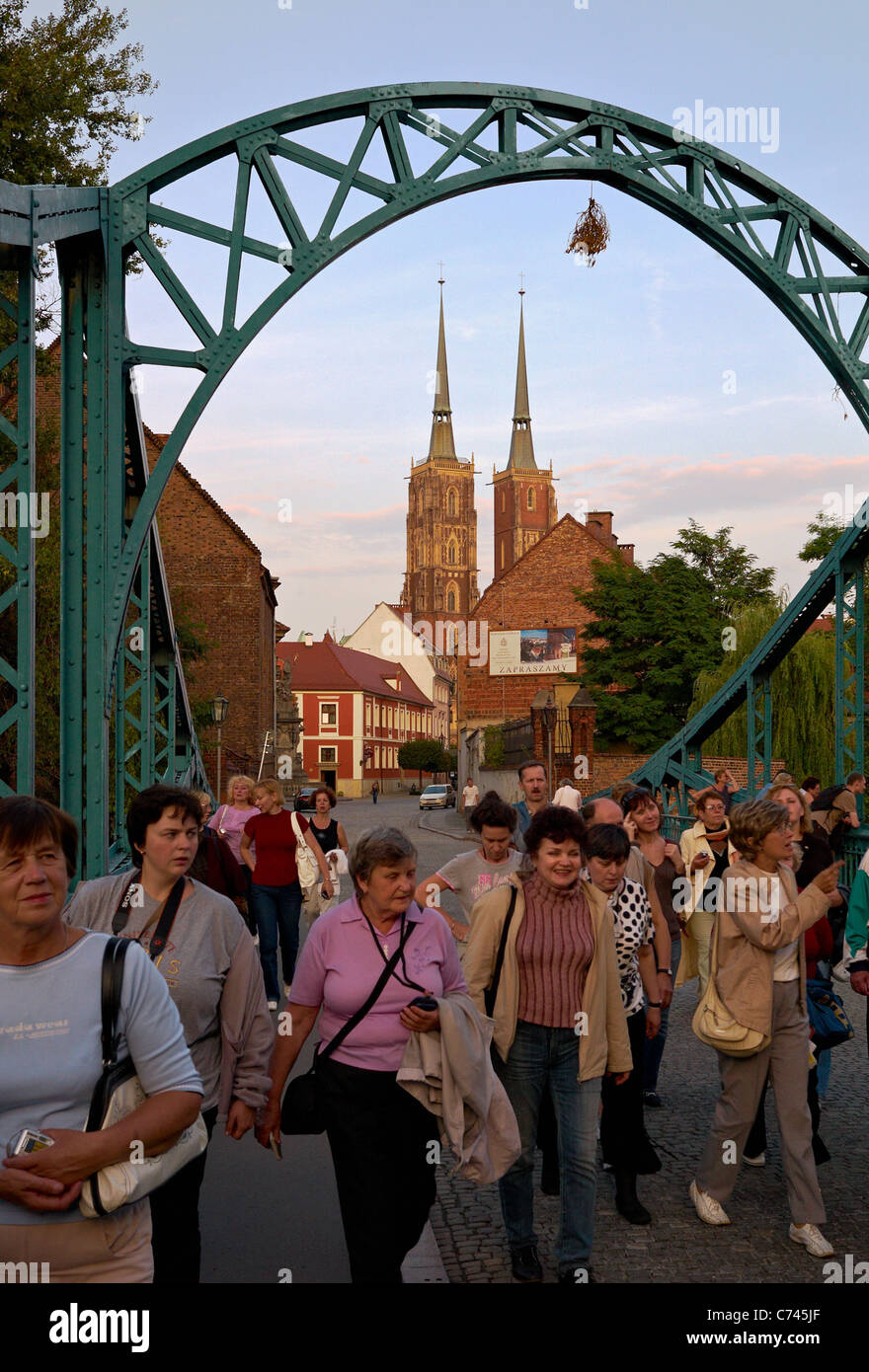 The Tumski Bridge with the Wroclaw Cathedral on the Cathedral Island ...