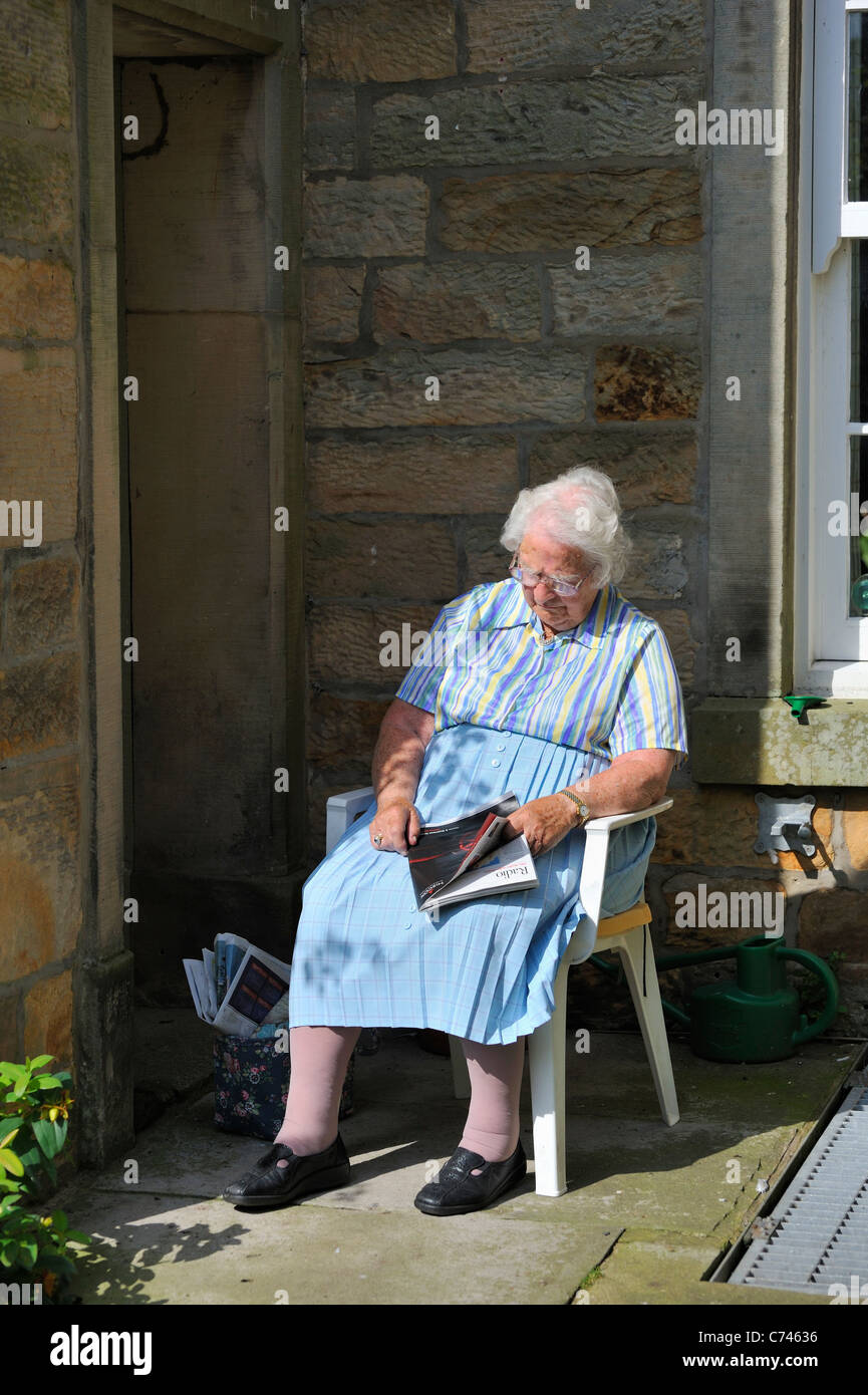 Sunday nap hi-res stock photography and images - Alamy