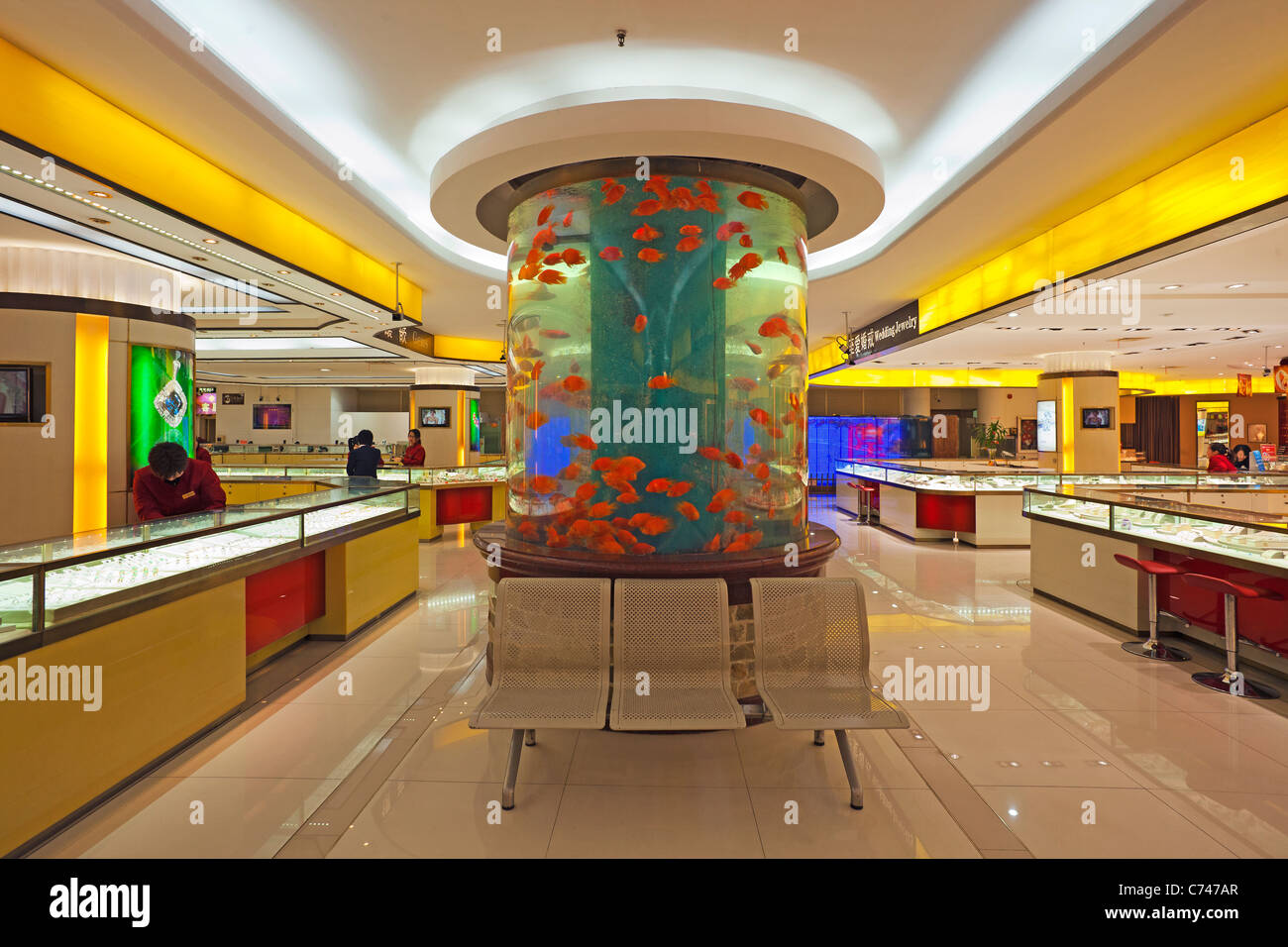 Jewellery Store in Yuyuan Bazaar district at night, Shanghai, China ...