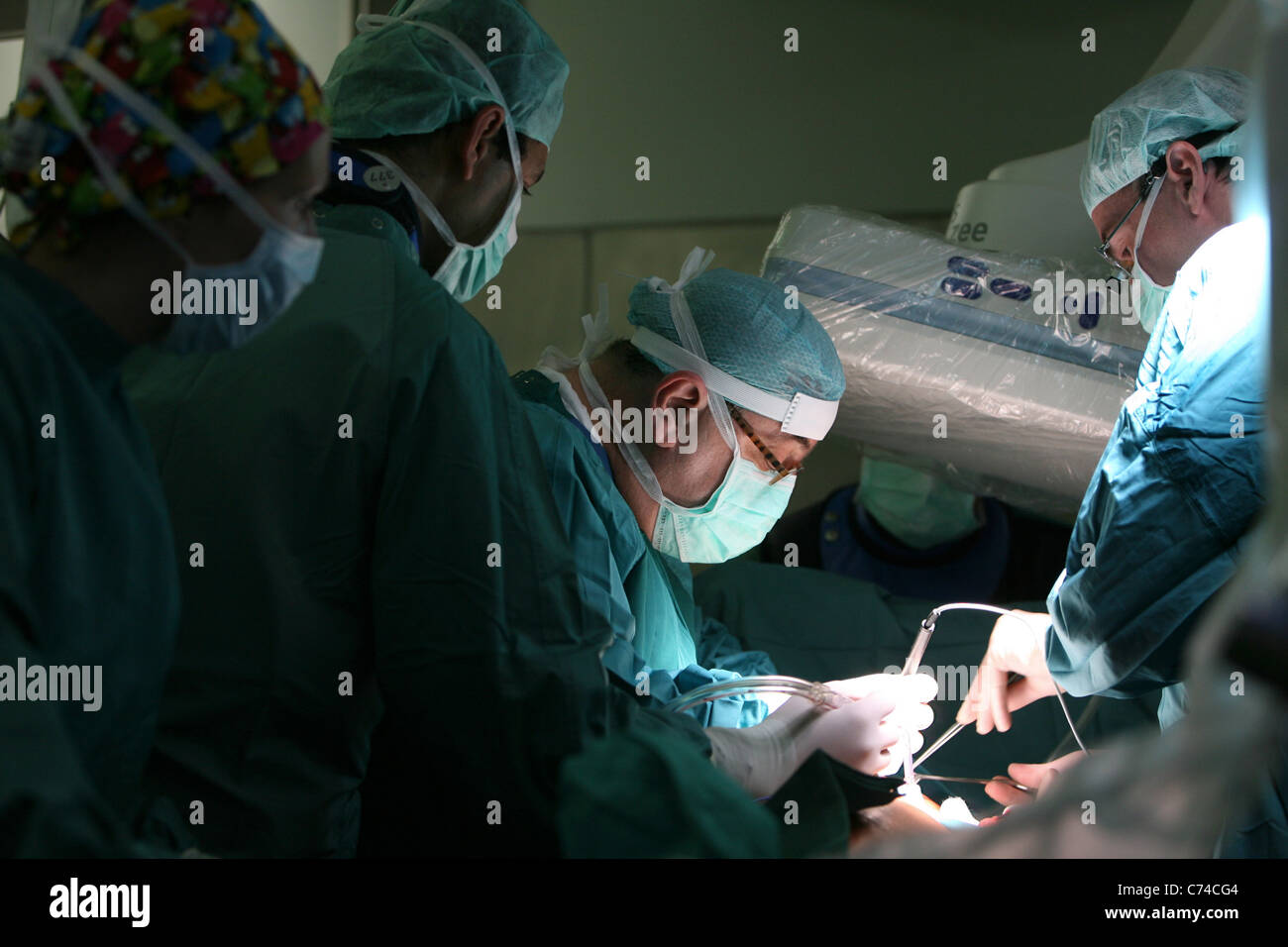 Heart surgery at the German Heart Centre in Virchow Klinikum Berlin ...