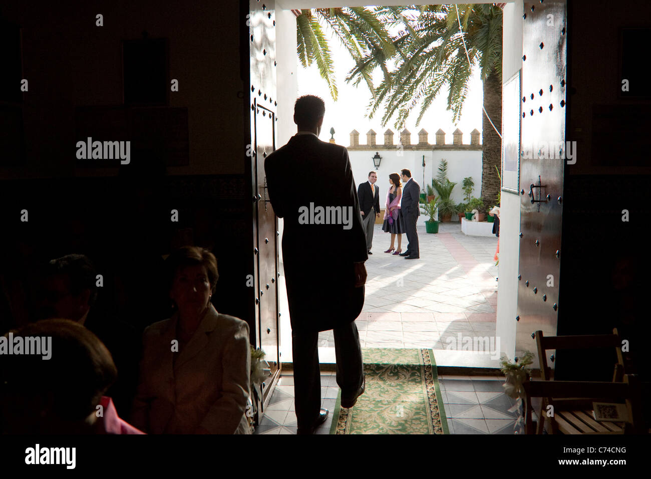 Bride waiting bridegroom hi-res stock photography and images - Alamy