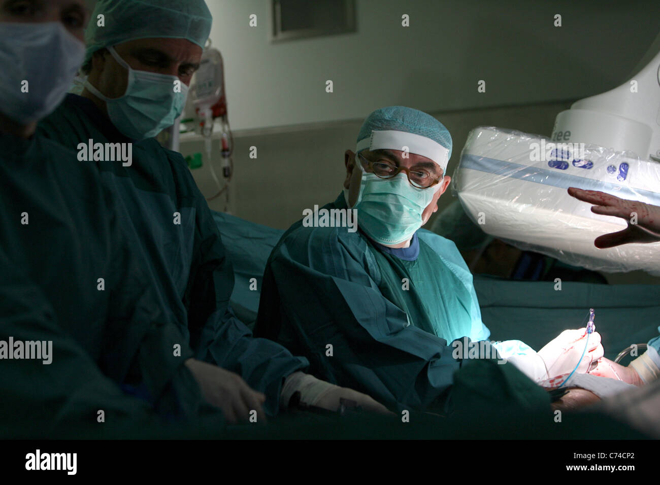 Heart surgery at the German Heart Centre in Virchow Klinikum Berlin ...