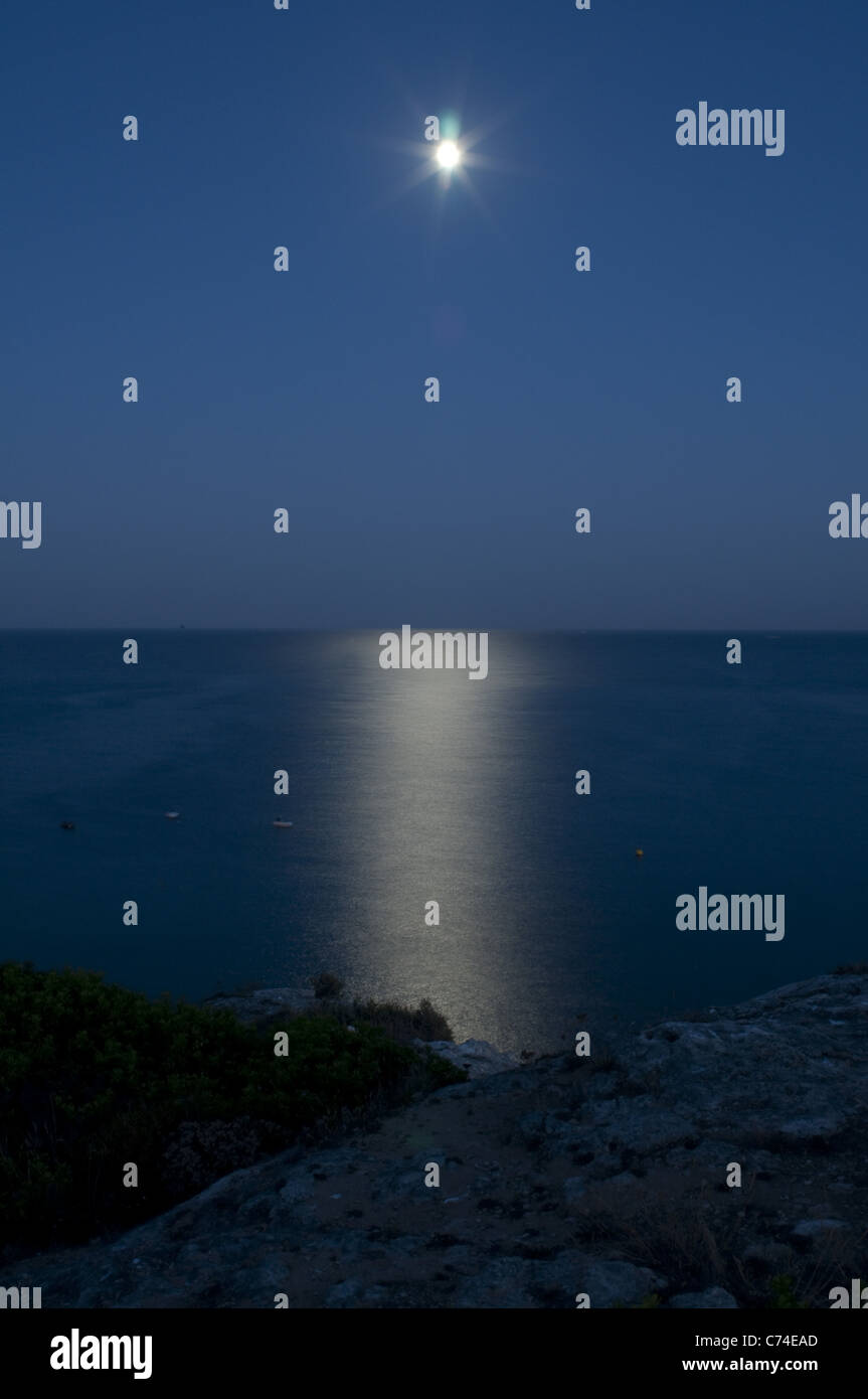 Moon beam hi-res stock photography and images - Alamy