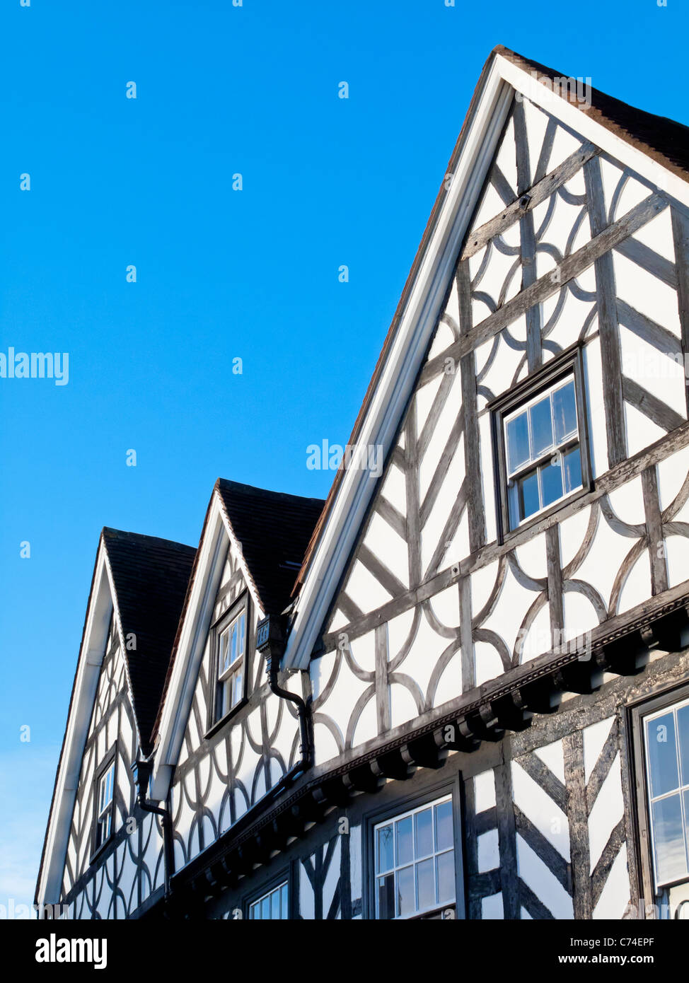 Tudor architecture hi-res stock photography and images - Alamy