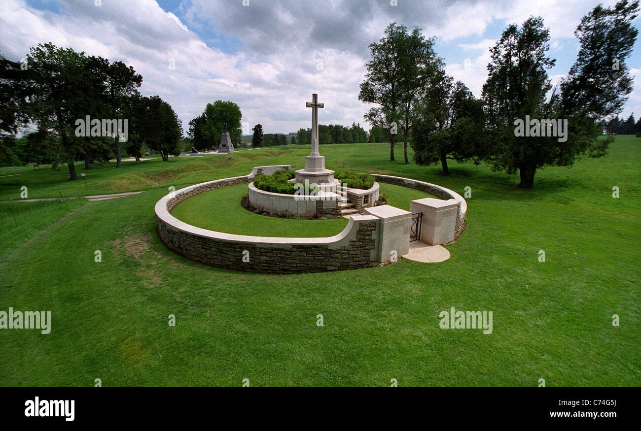 HUNTER'S CEMETERY, BEAUMONT-HAMEL. Battlefields of Northern France ...