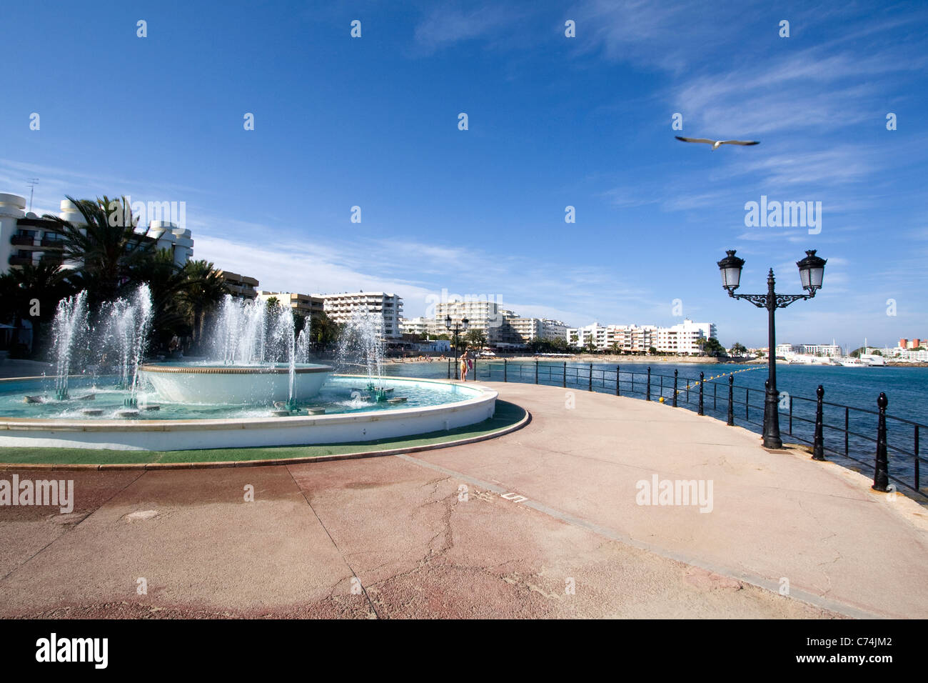 FOUNTAIN ON PROMENADE Stock Photo - Alamy