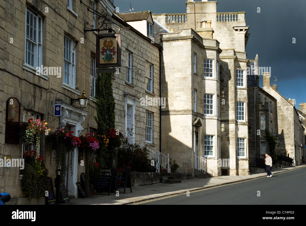 Stroud high street hi-res stock photography and images - Alamy