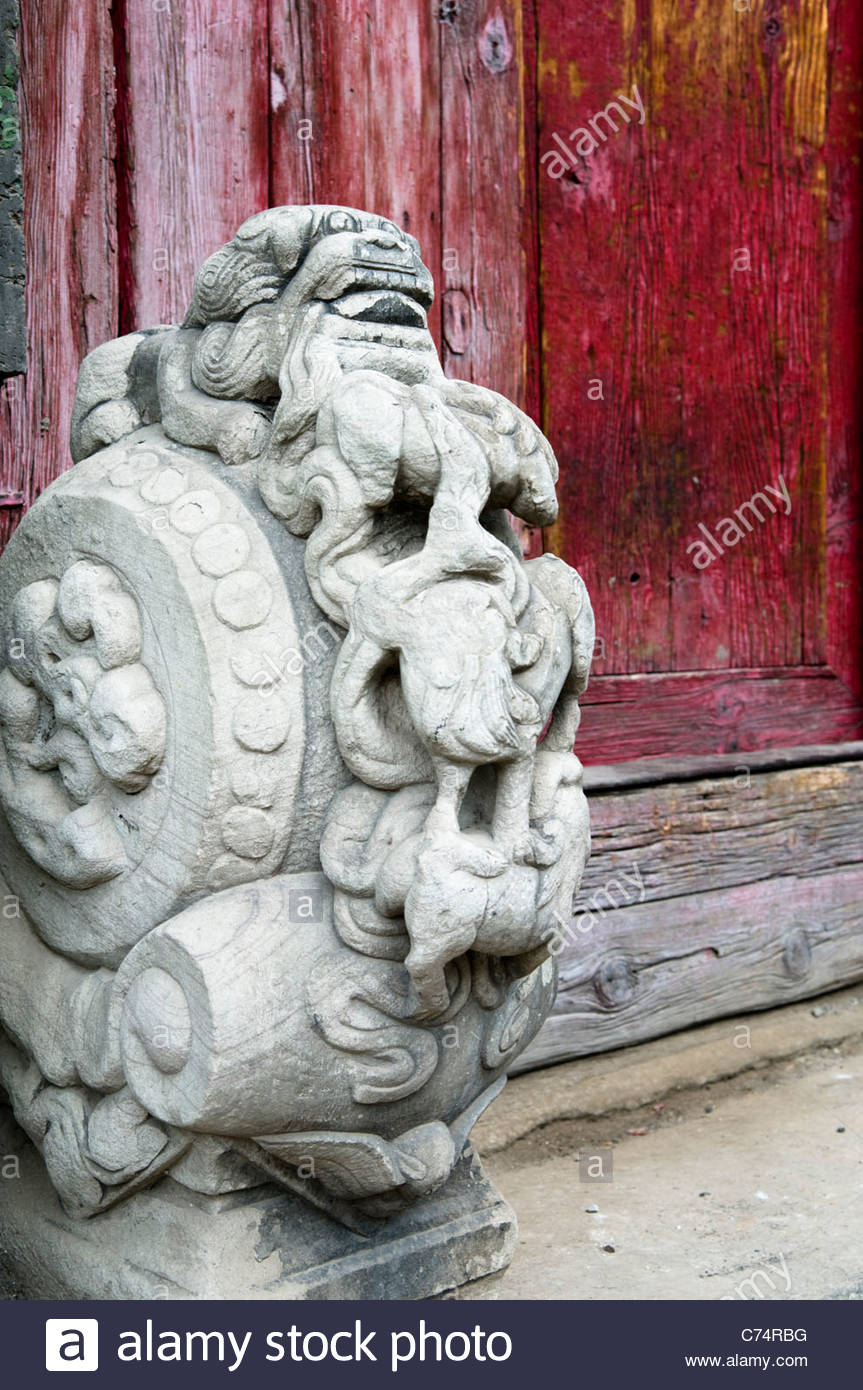 Door Guardians Stock Photos & Door Guardians Stock Images - Alamy