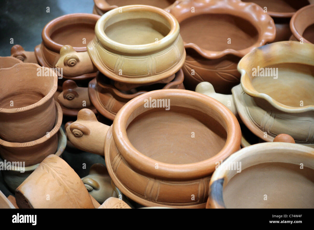 Ceramic pottery from Panama Stock Photo - Alamy
