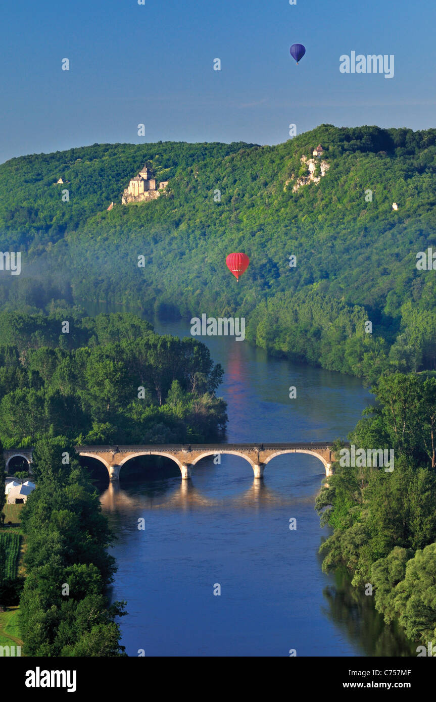 France, Dordogne-Valley: View from Chateau de Beynac Stock Photo - Alamy