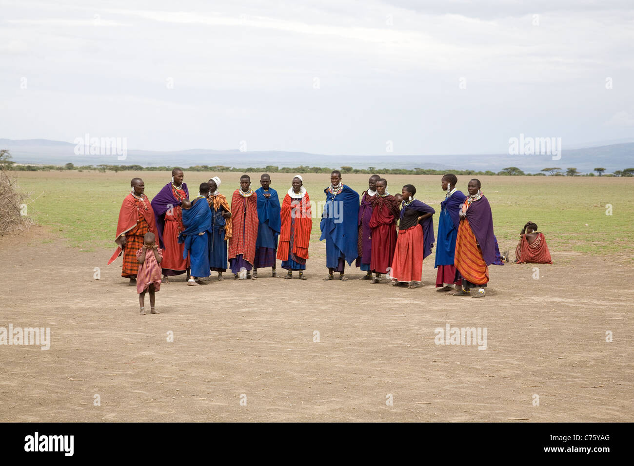 Maasai gathering hi-res stock photography and images - Alamy