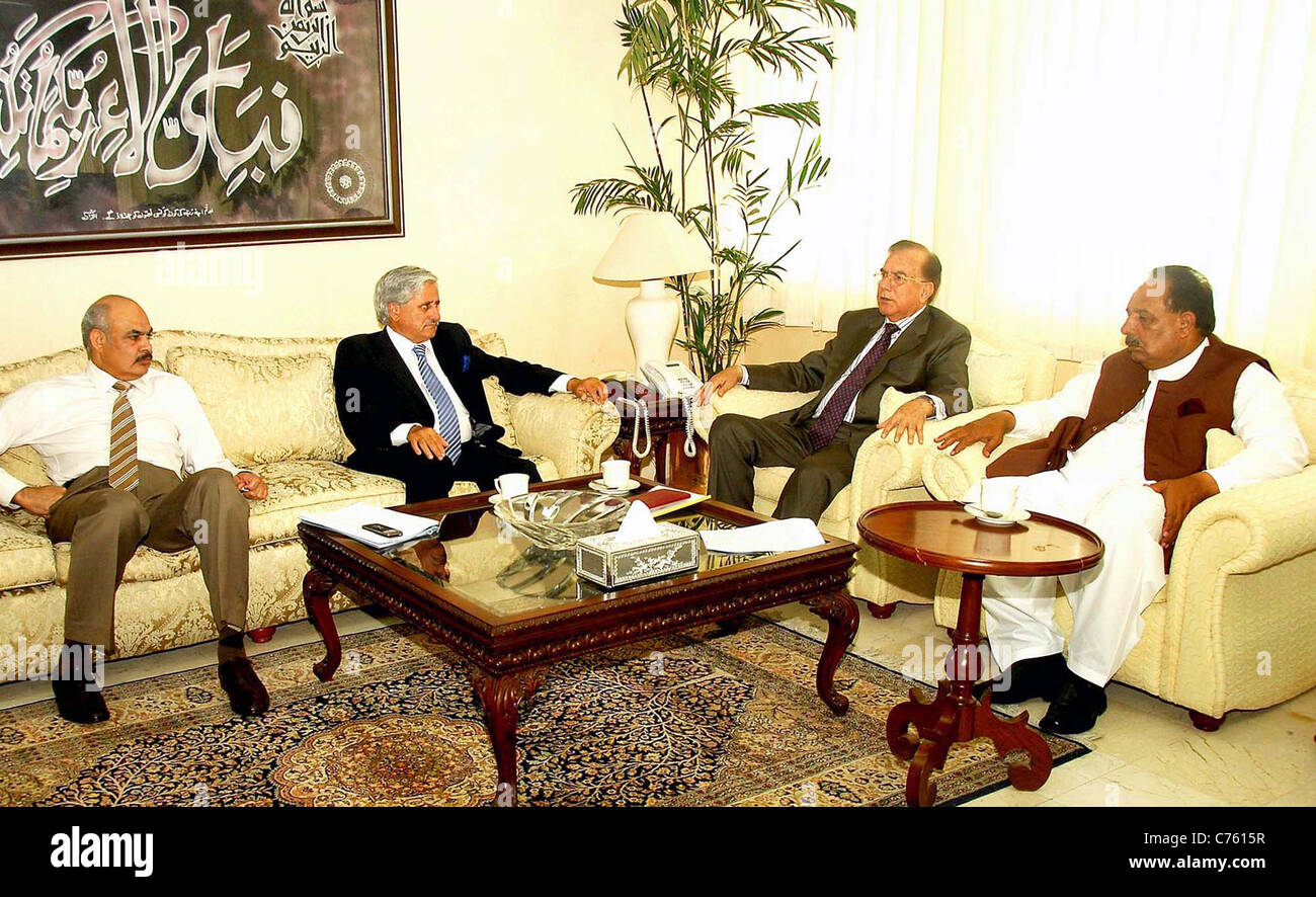 Azad Jammu and Kashmir President, Sardar Muhammad Yaqoob Khan meeting ...