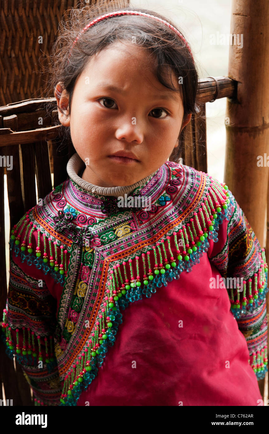 Hmong child hi-res stock photography and images - Alamy