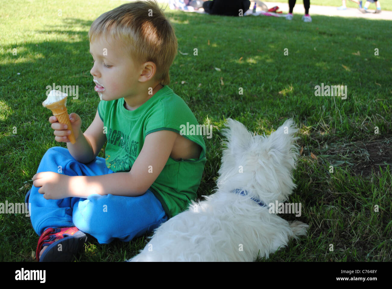 little boy eating ice cream Stock Photo - Alamy