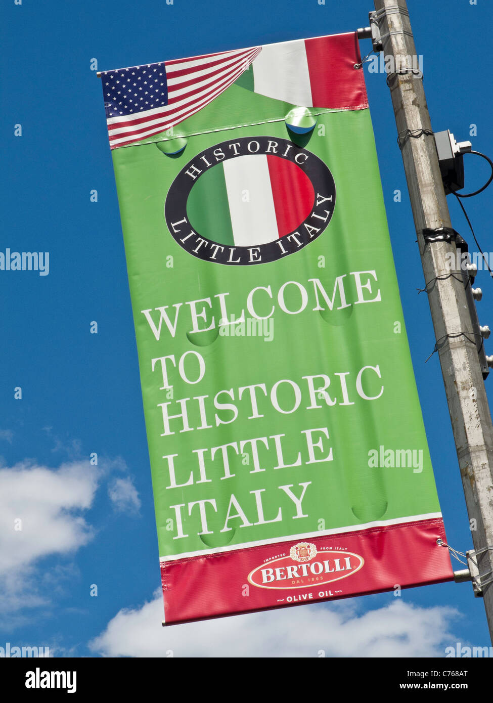 Mulberry street sign hi-res stock photography and images - Alamy
