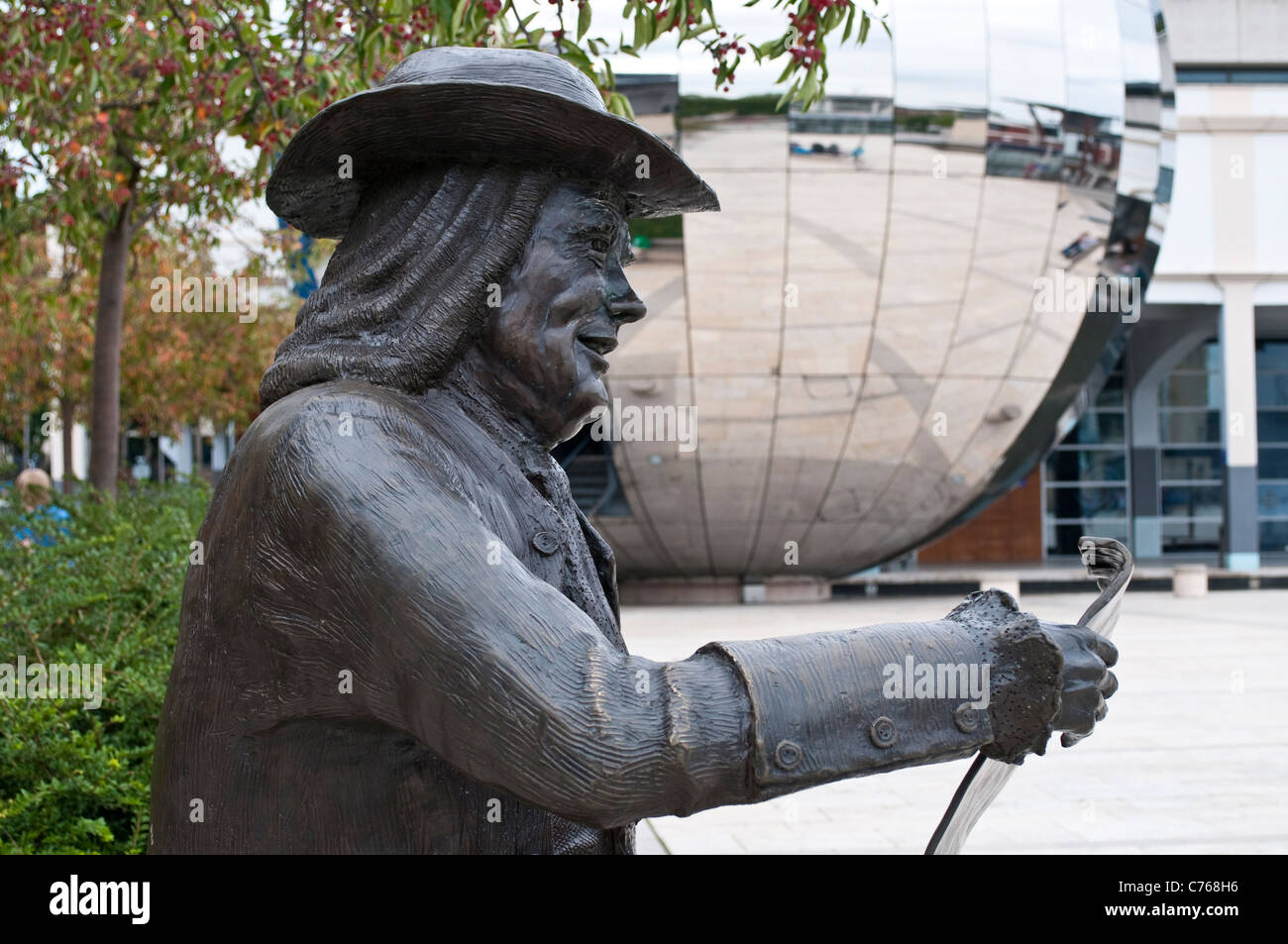 Sculpture of William Penn and Mirrored Sphere Planetarium, At Bristol ...