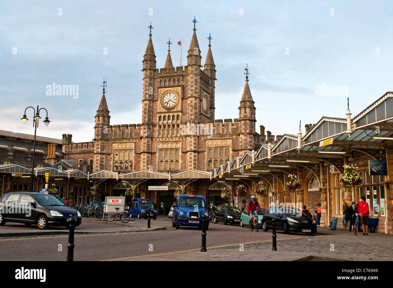 Bristol Railway Station, England, United Kingdom Stock Photo - Alamy