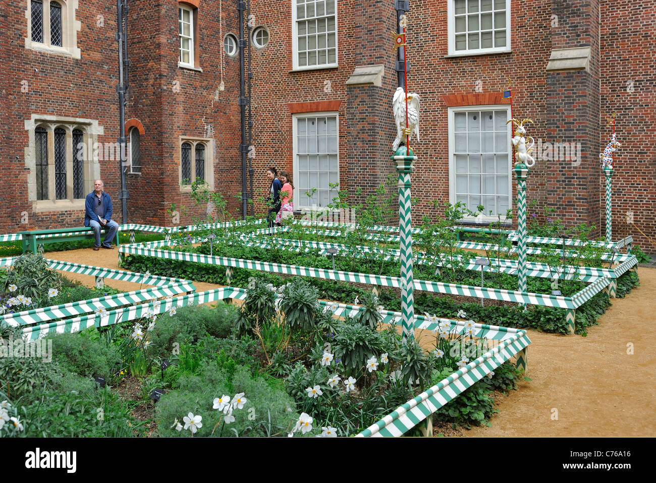 Chapel Court Herb Garden Hampton Court Palace Stock Photo - Alamy