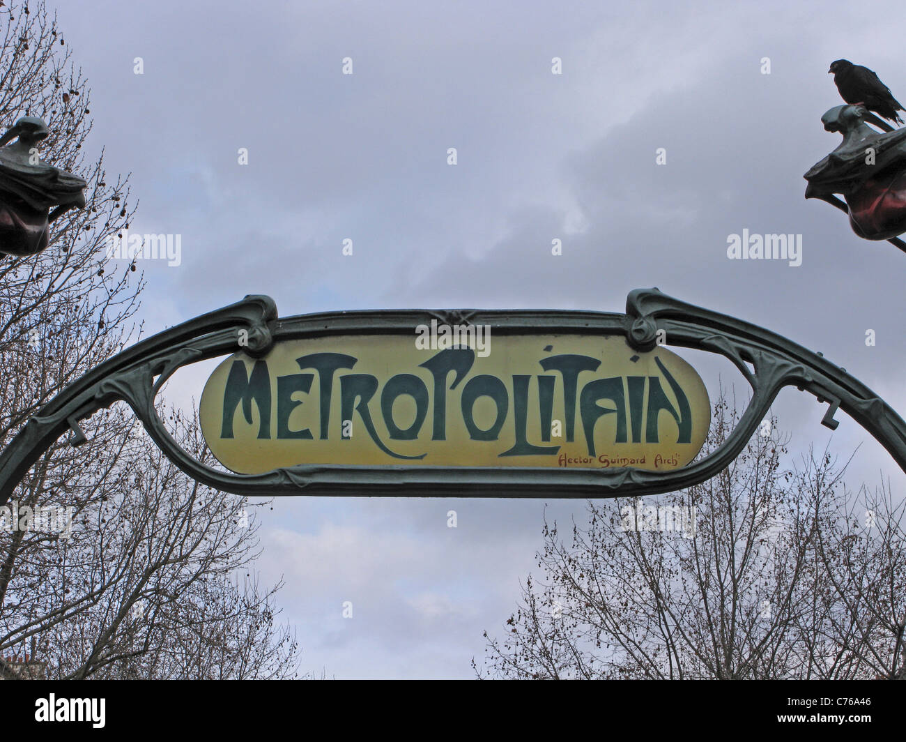 Metropolitain Sign Stock Photos & Metropolitain Sign Stock Images - Alamy