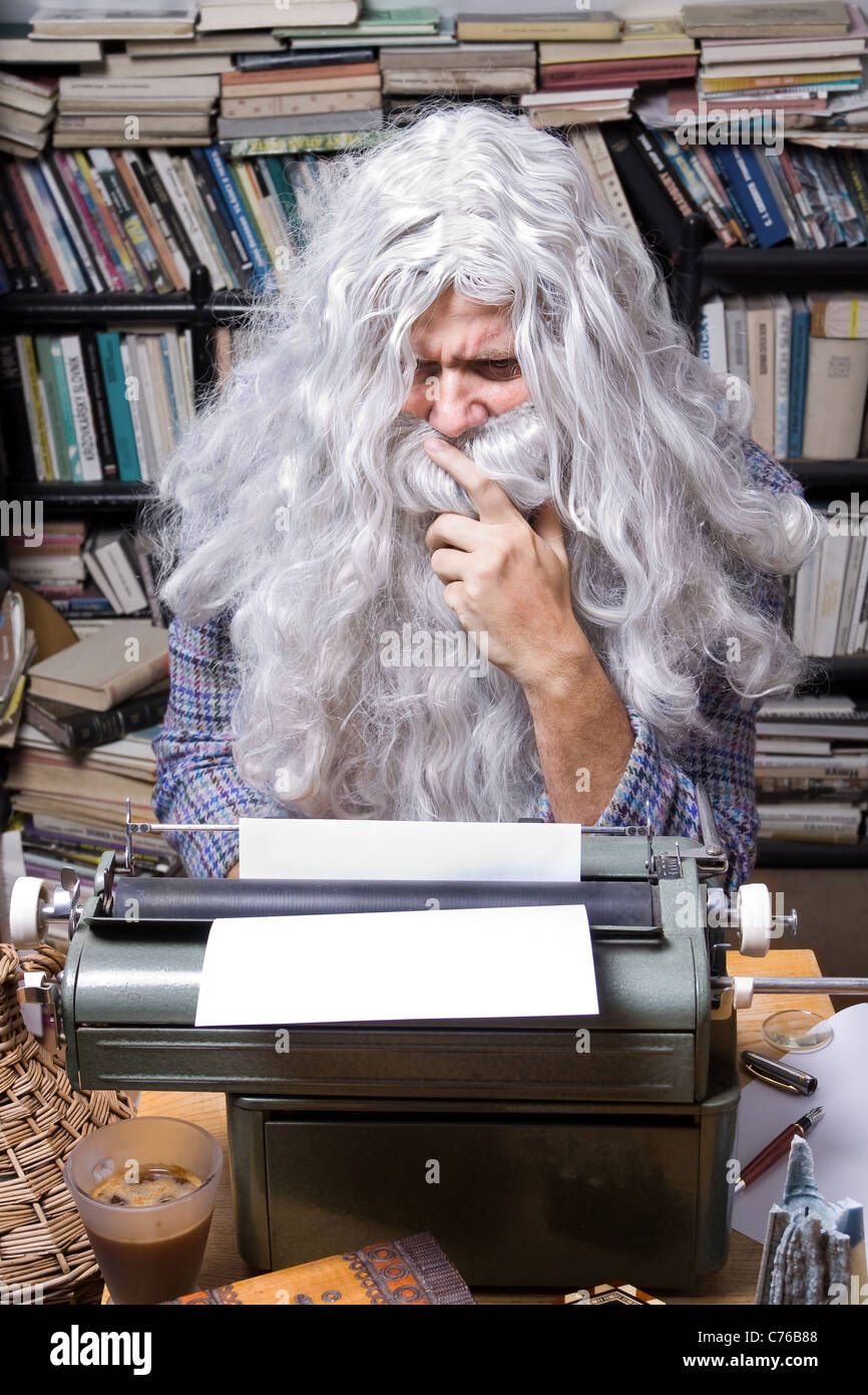 Old man with long beard vintage hi-res stock photography and images - Alamy