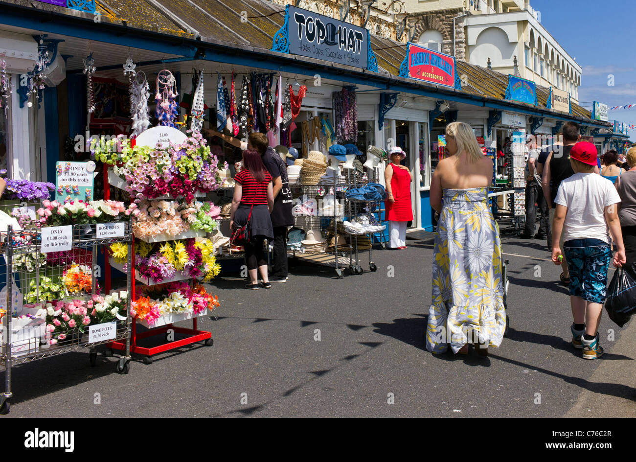 Visitors looking at shop displays hi-res stock photography and images ...