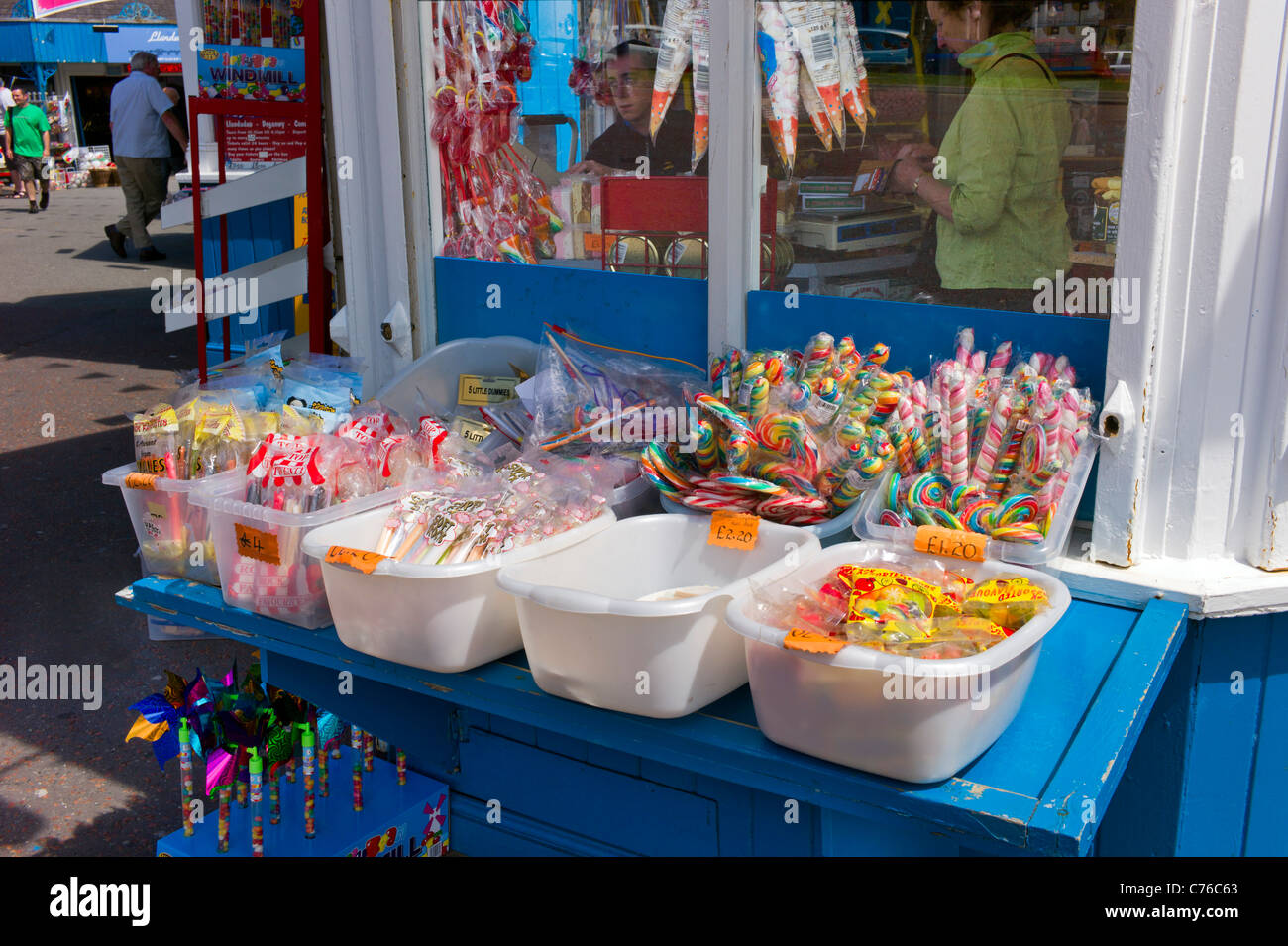 Candy display hi-res stock photography and images - Alamy