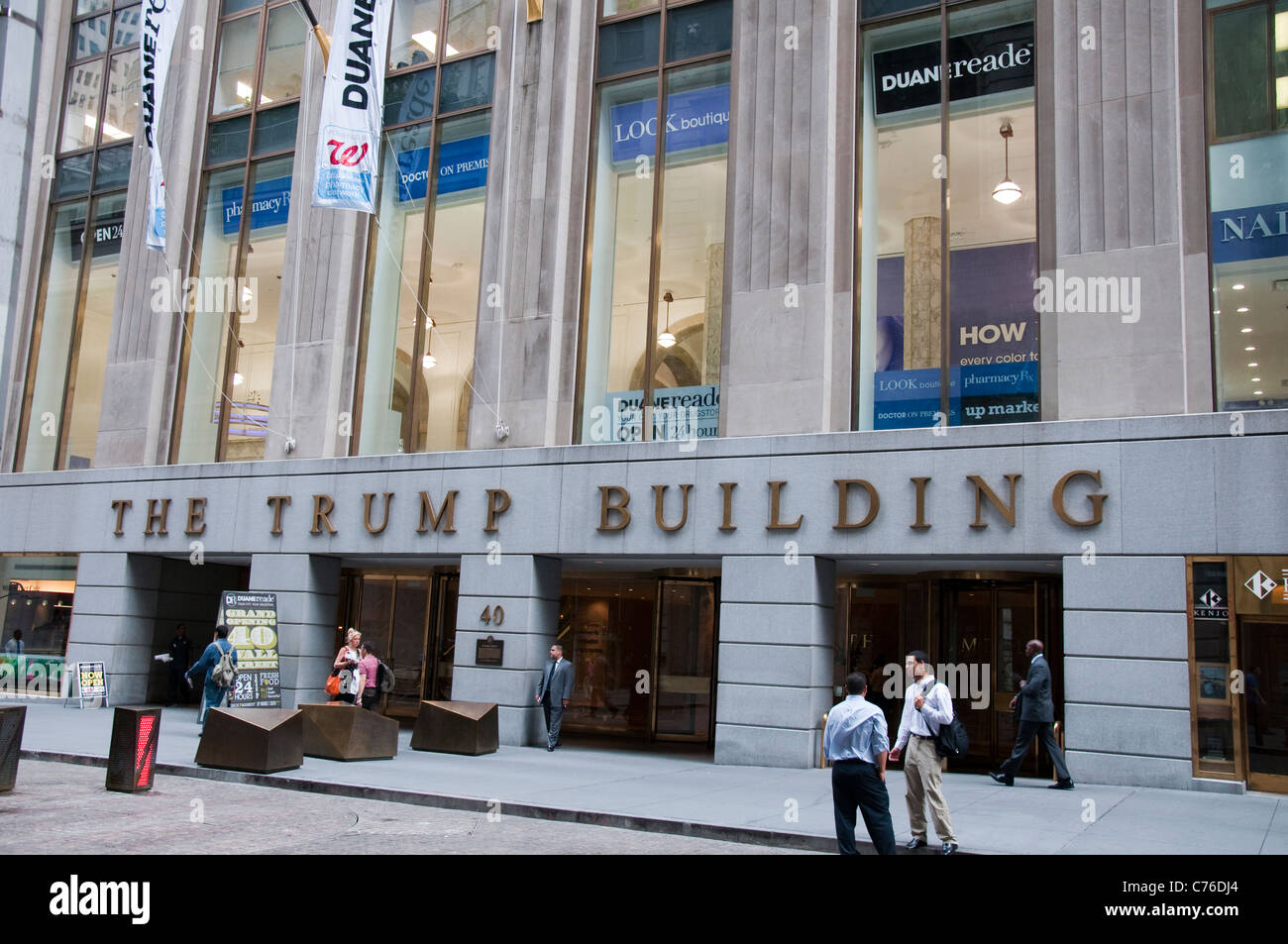 Bank of manhattan trust building hi-res stock photography and images ...