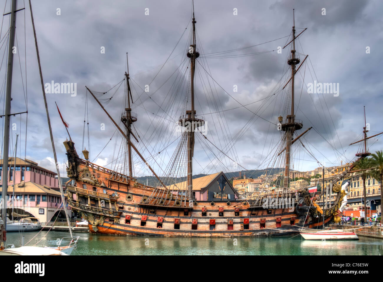 Galleon hi-res stock photography and images - Alamy