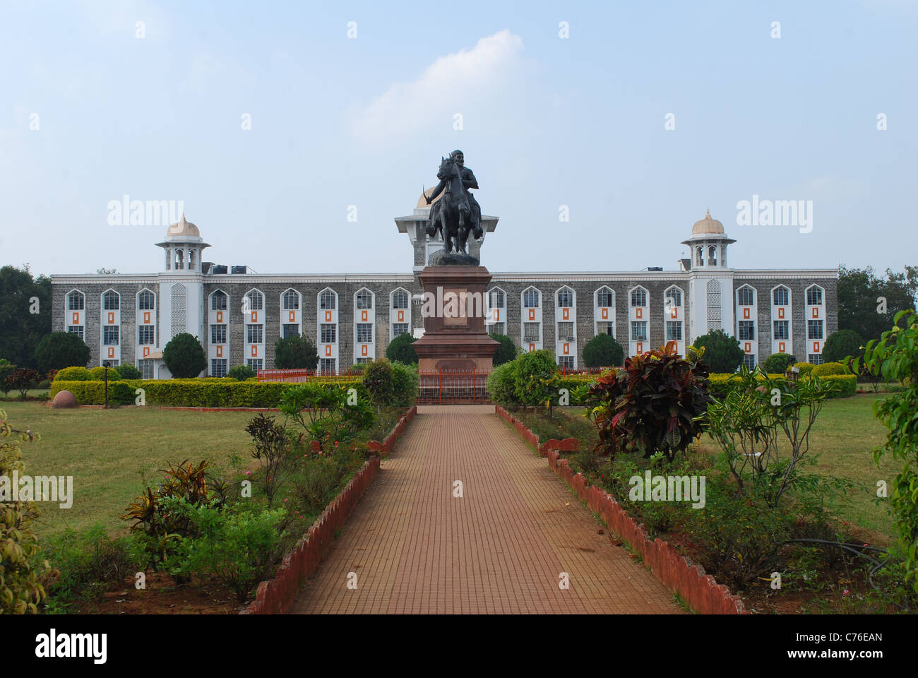 Shivaji statue hi-res stock photography and images - Alamy