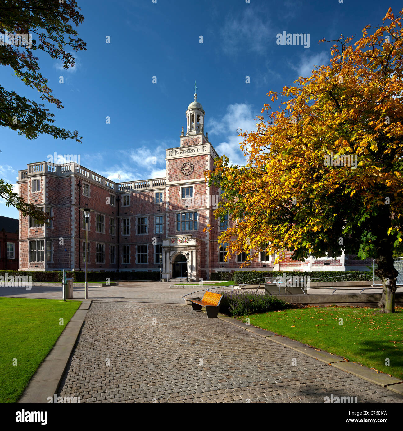 Newcastle university student union building hi-res stock photography ...