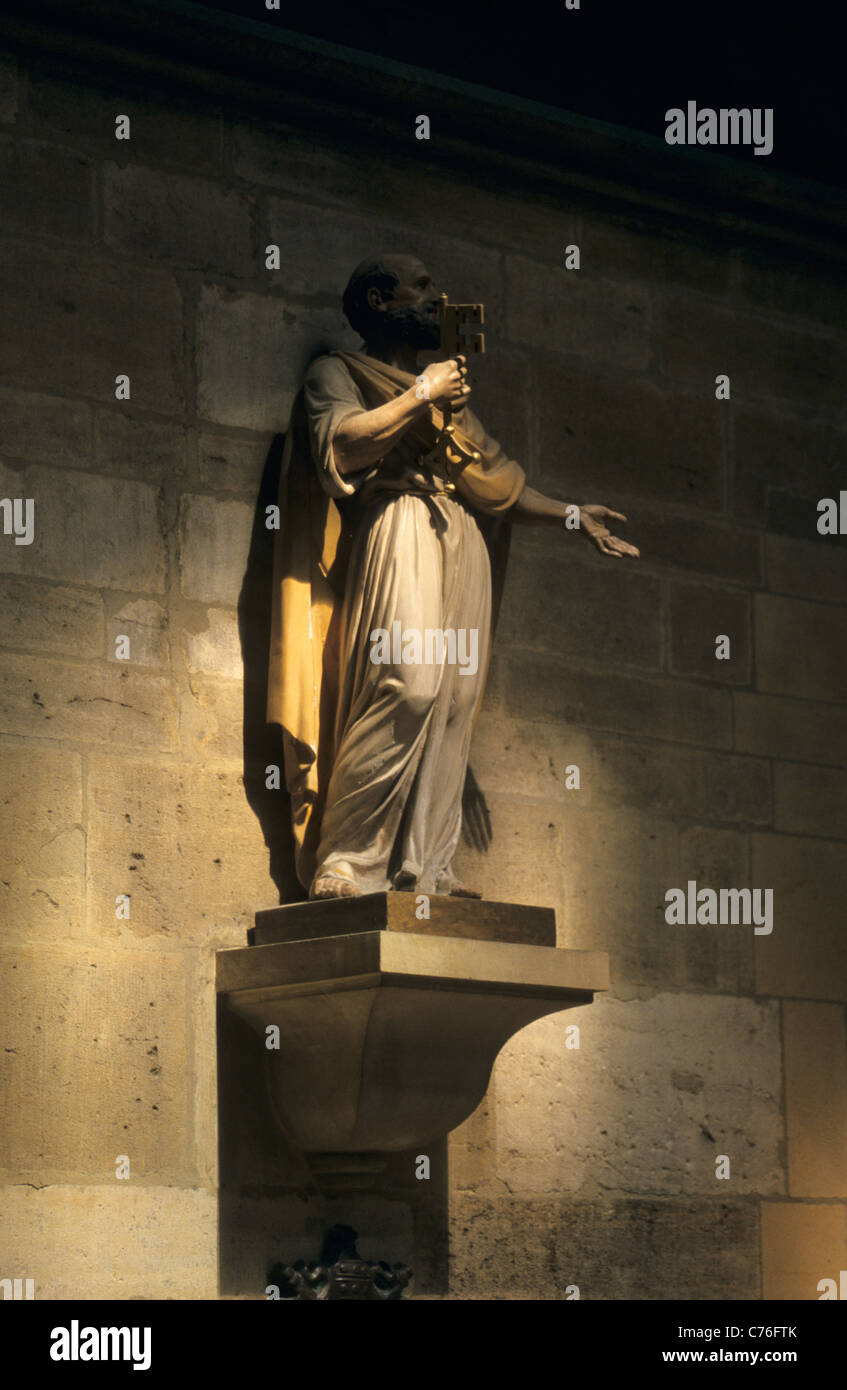 Metz cathedral religion statue hi-res stock photography and images - Alamy