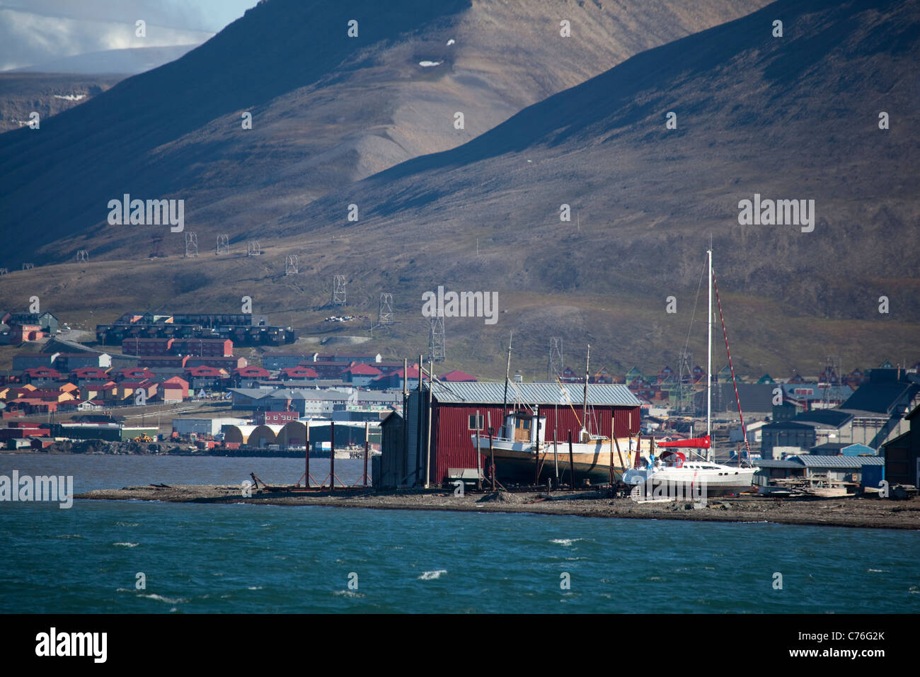 Port of longyearbyen svalbard hi-res stock photography and images - Alamy