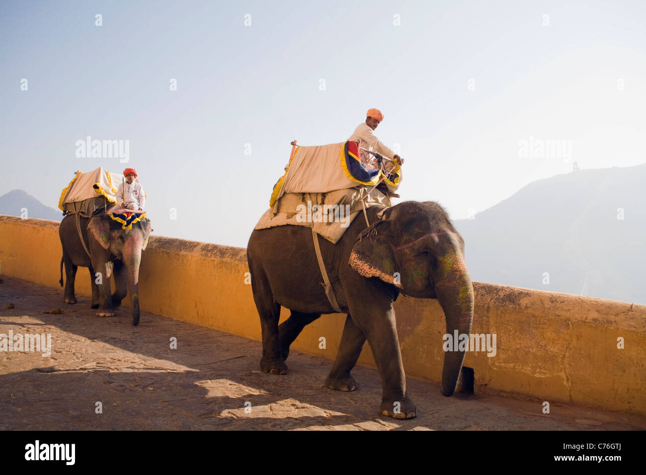 Elephant drivers at historic Amber Fort in Jaipur, India, Rajasthan ...
