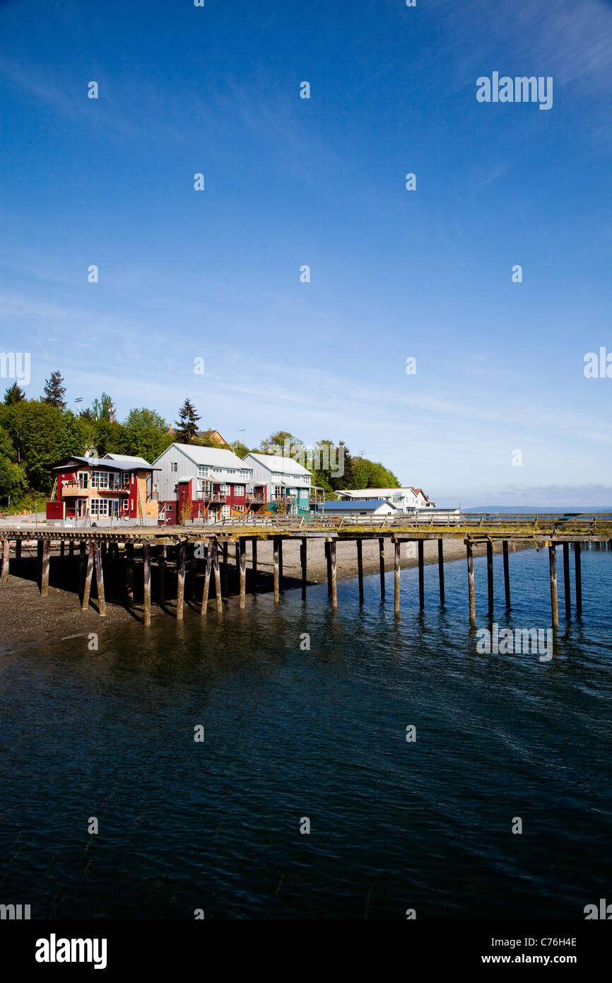Buildings on a pier hi-res stock photography and images - Alamy