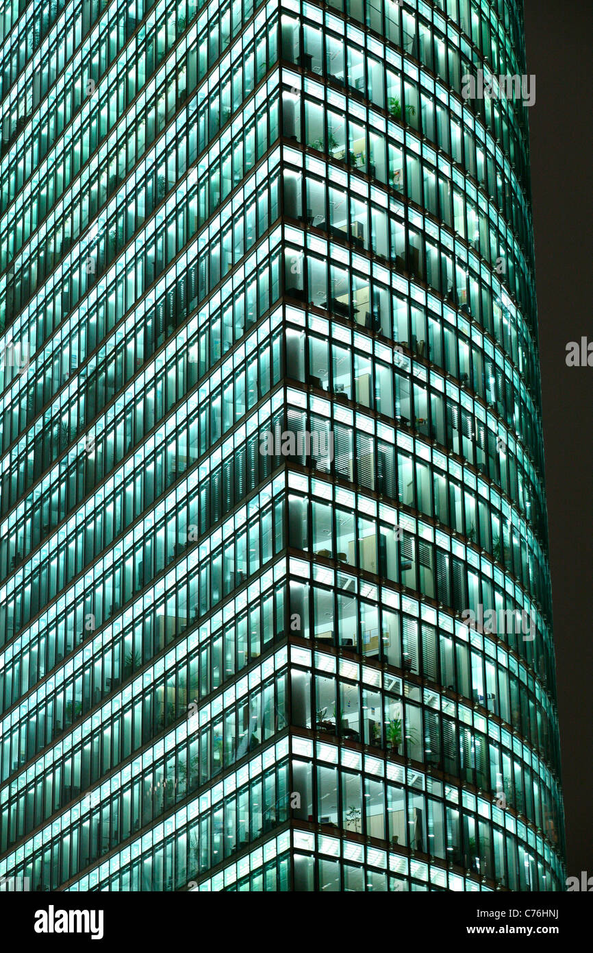 View of the Sony Center's Berlin tower in the central square: Postdamer ...