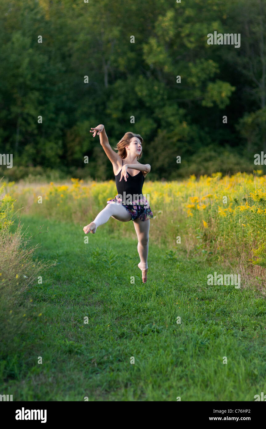 Ballerina dancing outdoors Stock Photo - Alamy