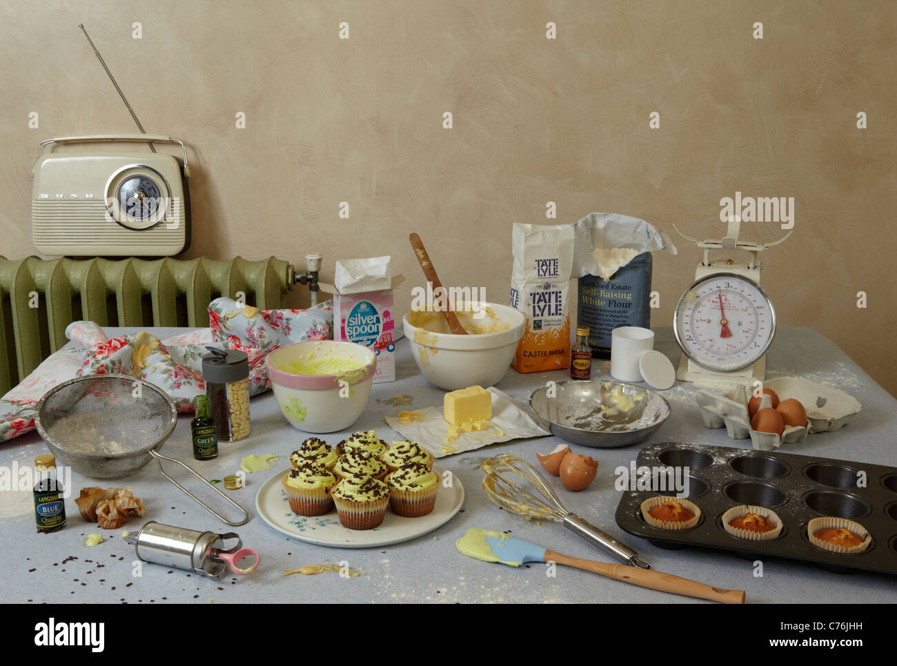 Old fashioned cake hi-res stock photography and images - Alamy