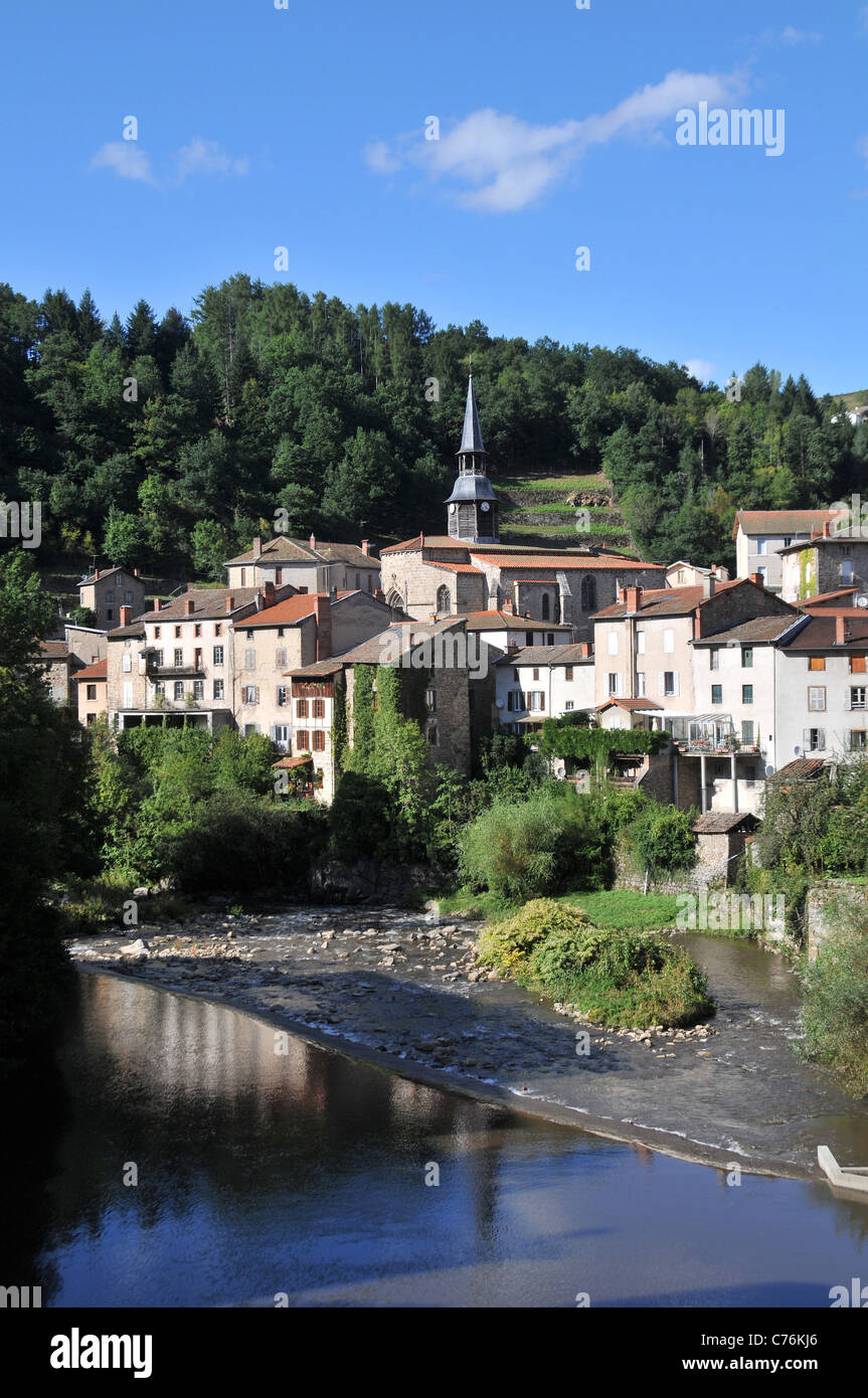 Dore river, Olliergues, Parc naturel régional Livradois-Forez, Puy-De ...
