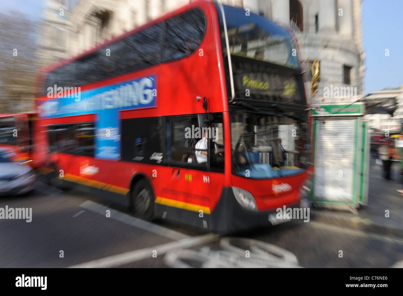 London bus Trafalgar Square London England Stock Photo - Alamy