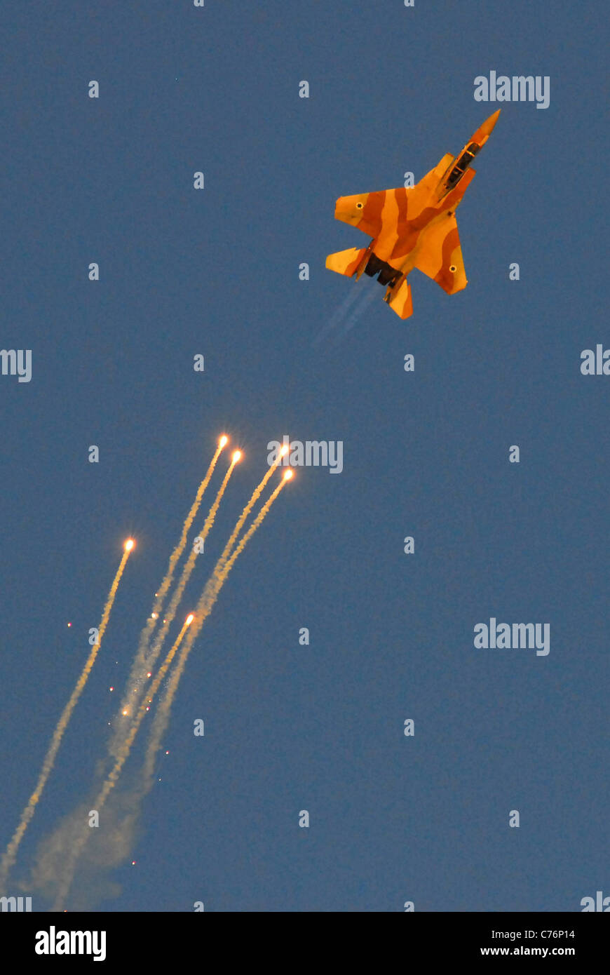 Anti Missile Flares High Resolution Stock Photography and Images - Alamy