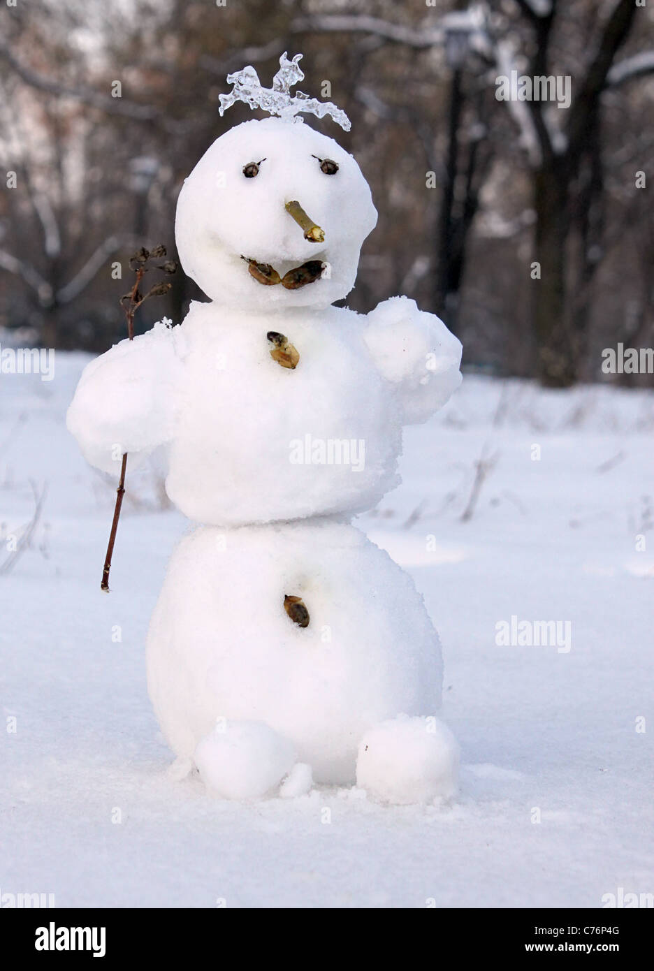 snowman in a park Stock Photo - Alamy