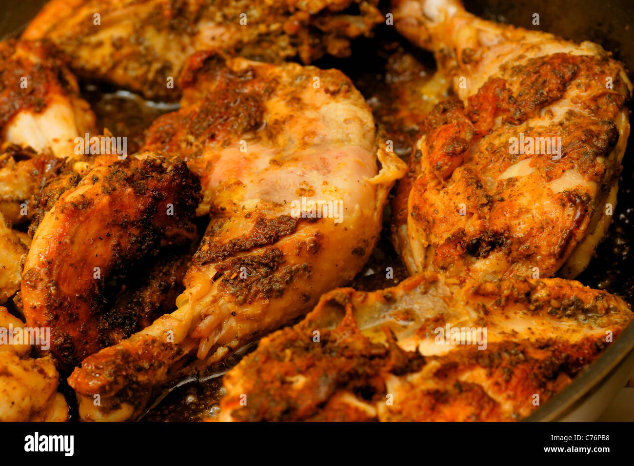 Roasted chicken on pan Stock Photo - Alamy